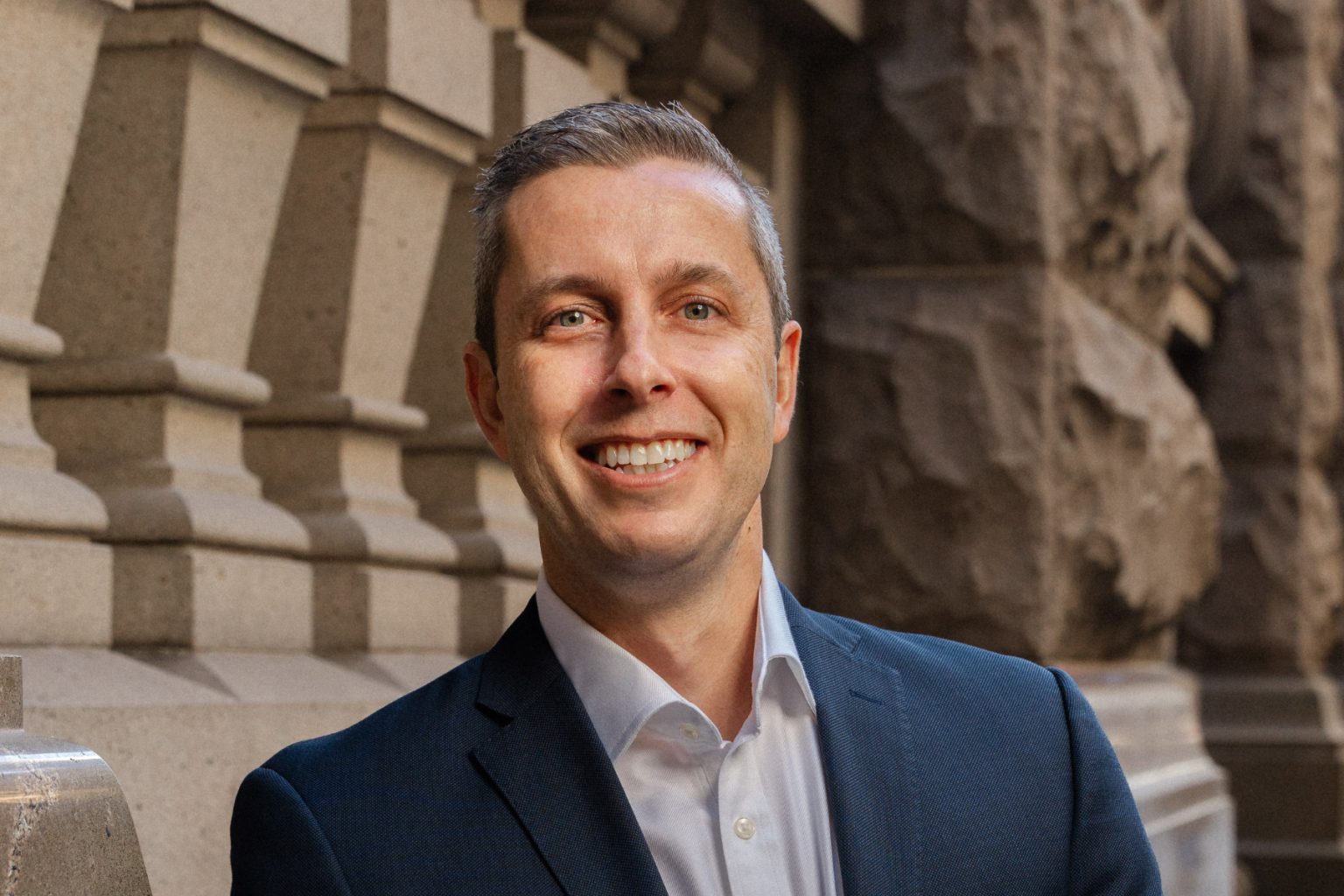 Leigh Davidson - Large - Doyle's Guide